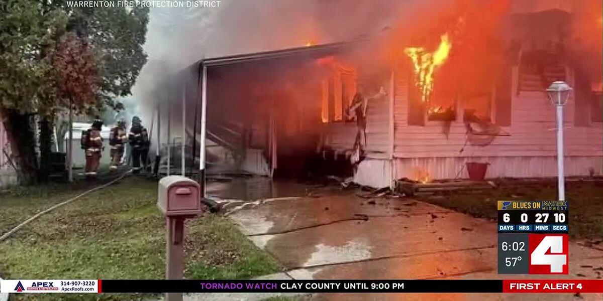 Strong winds cause house fire flames to spread Strong winds cause house fire flames to spread